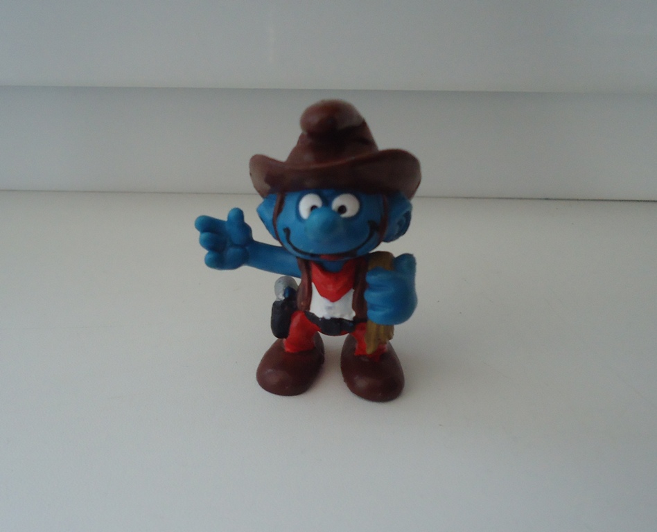 Vintage Smurf Figures: Cowboy Smurf Peyo Schleich Portugal Red Dot 2. ...