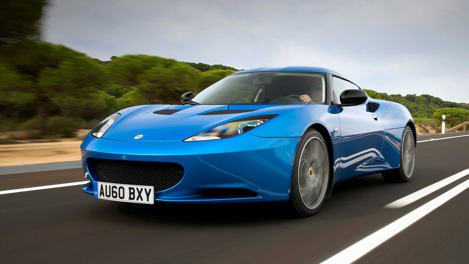 Wallpapers of beautiful cars: Lotus Evora