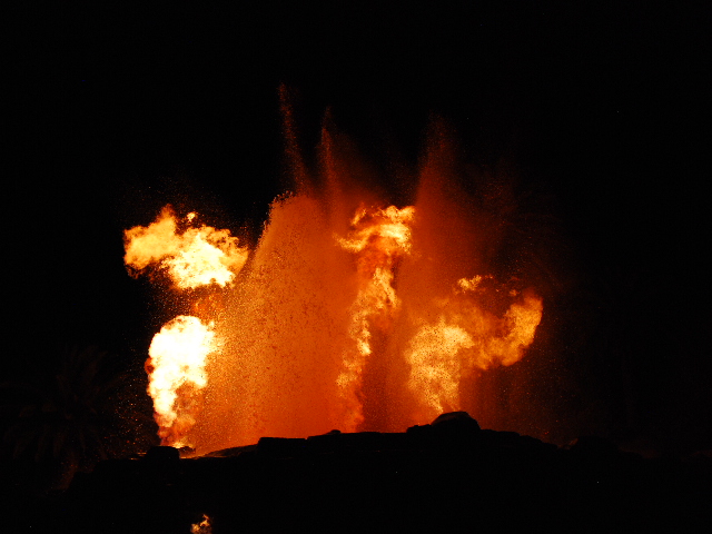 Al's Photography Blog: Mirage Volcano (Las Vegas) & Snow