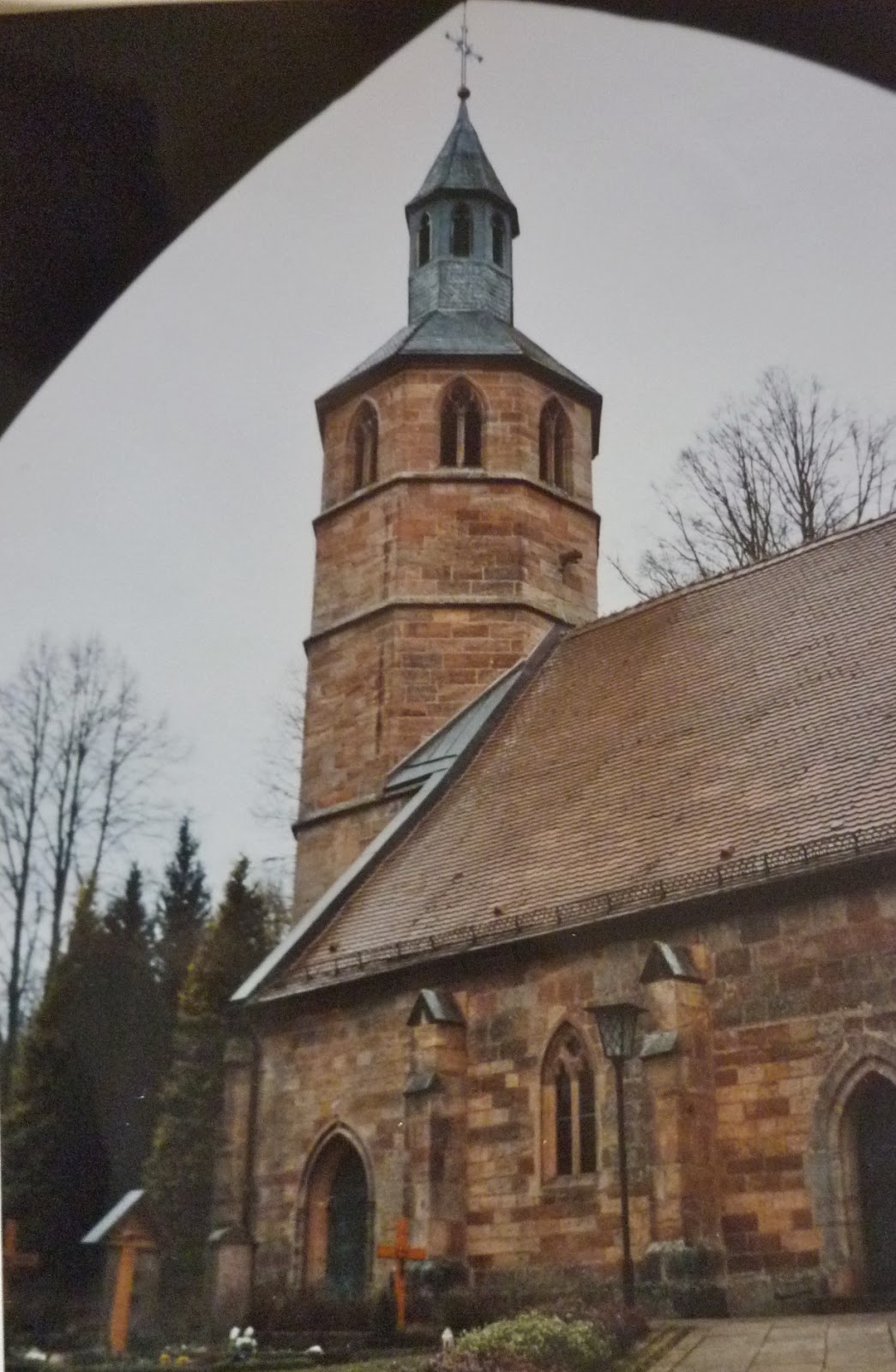Kreuzwege - Wegkreuze: Noch mehr Kreuze, eine gotische Dorfkirche und ...