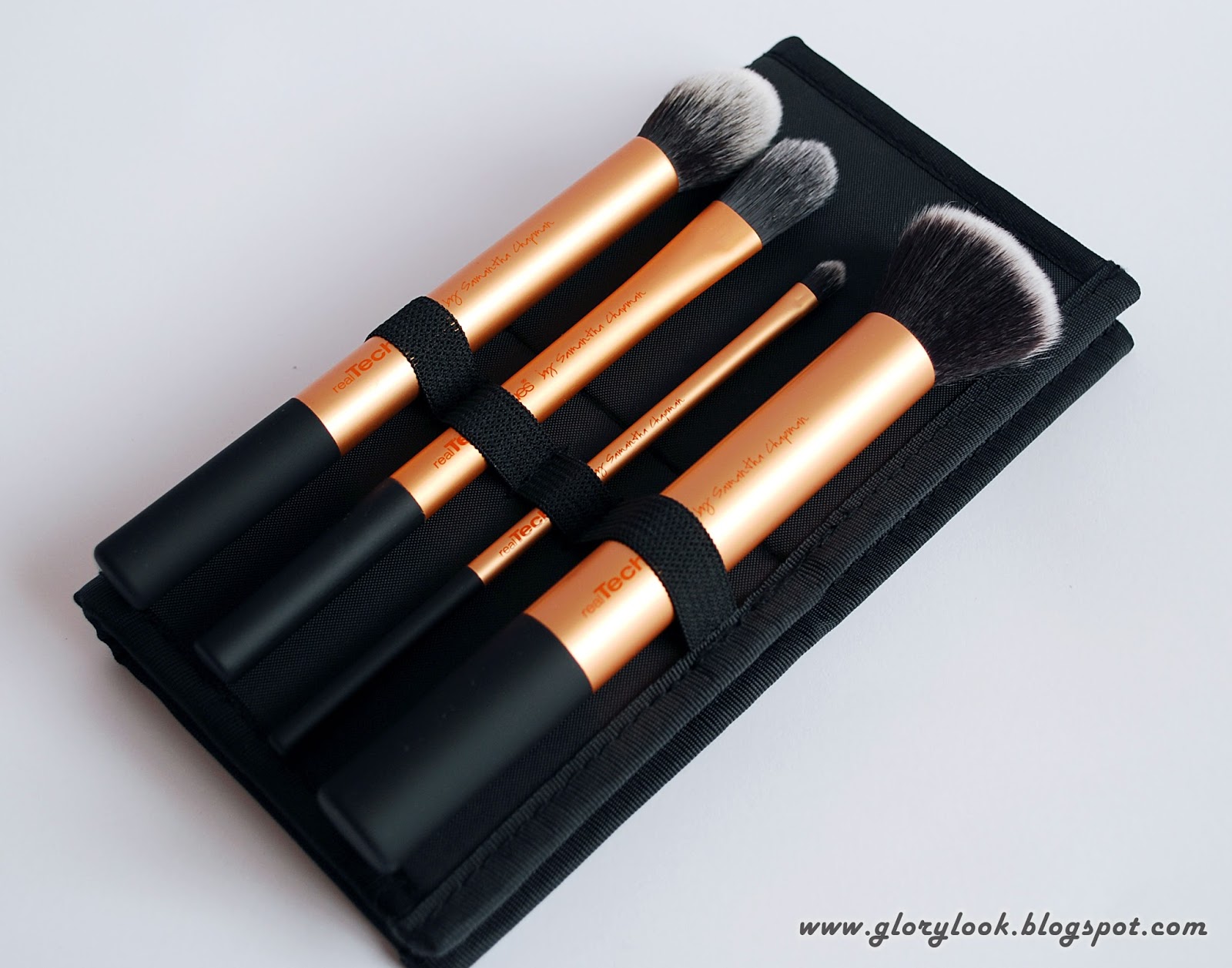 GLORYlook: Набор из 4 кистей для лица Core Collection от Real Techniques