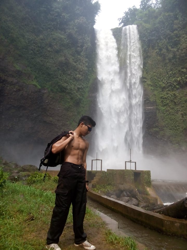 Wisata alam: Wisata curug "Sanghyang taraje" kaki tangga ke langit"