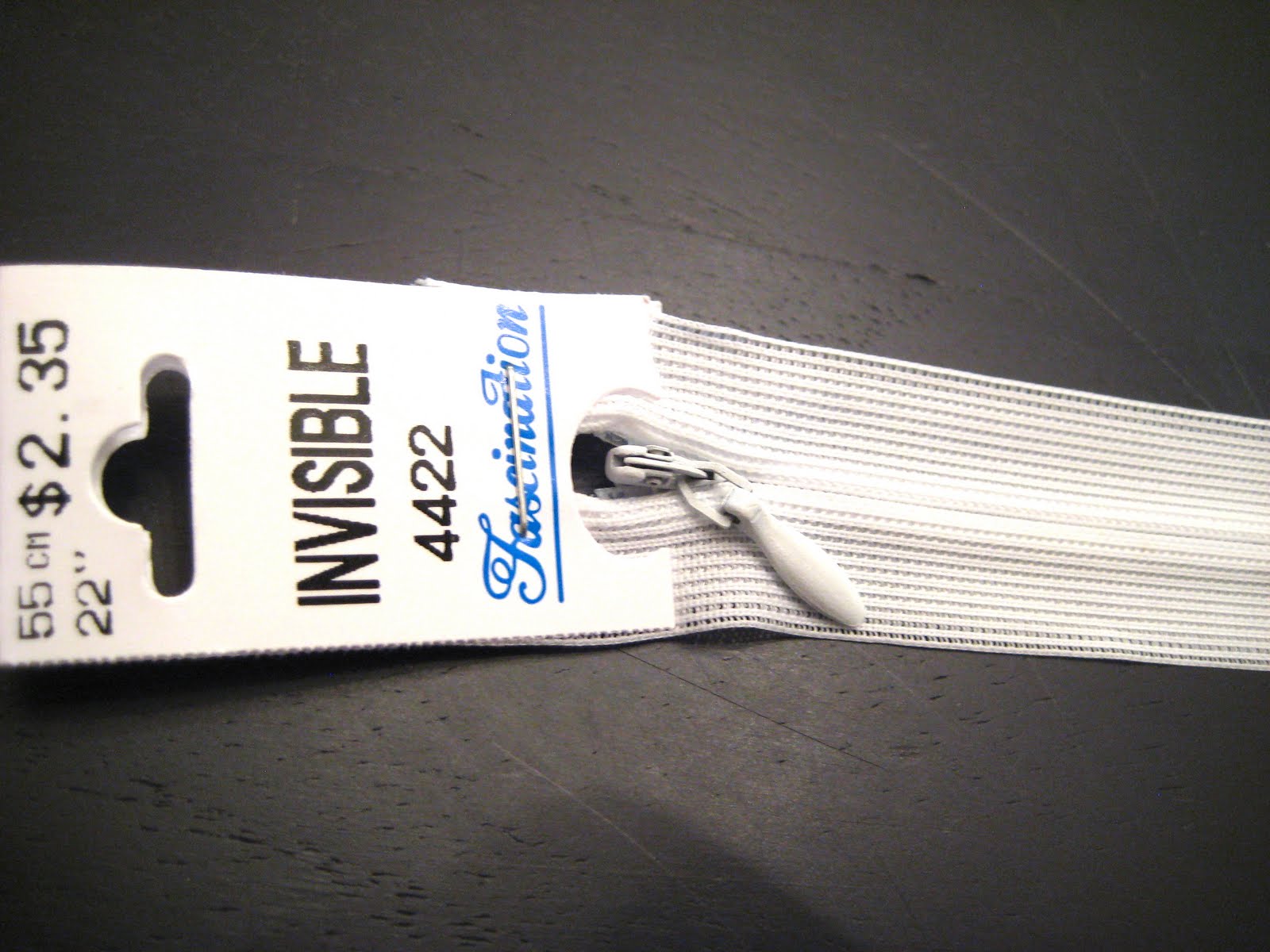 How to Sew a Pillow with an Invisible Zipper | markova design