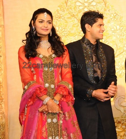 Aniruddha Srikanth wife in Diamond Necklace - Jewellery Designs