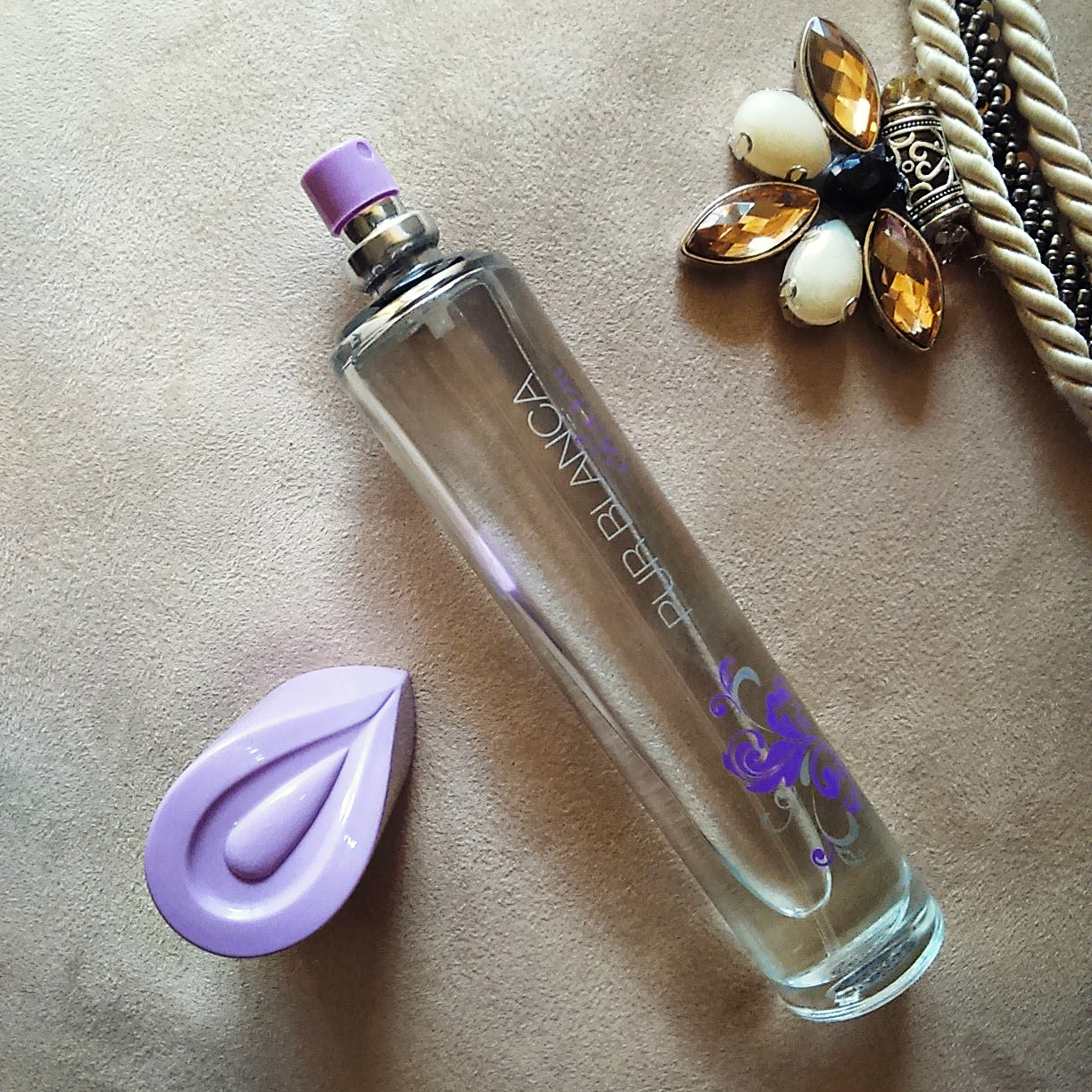 Avon parfemi: Little black dress Eau Fraiche i Pur Blanca Charm ...