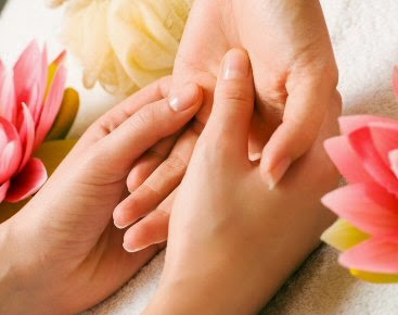 Poor Blood Circulation in Hands and Arms Symptoms & Treatment ...