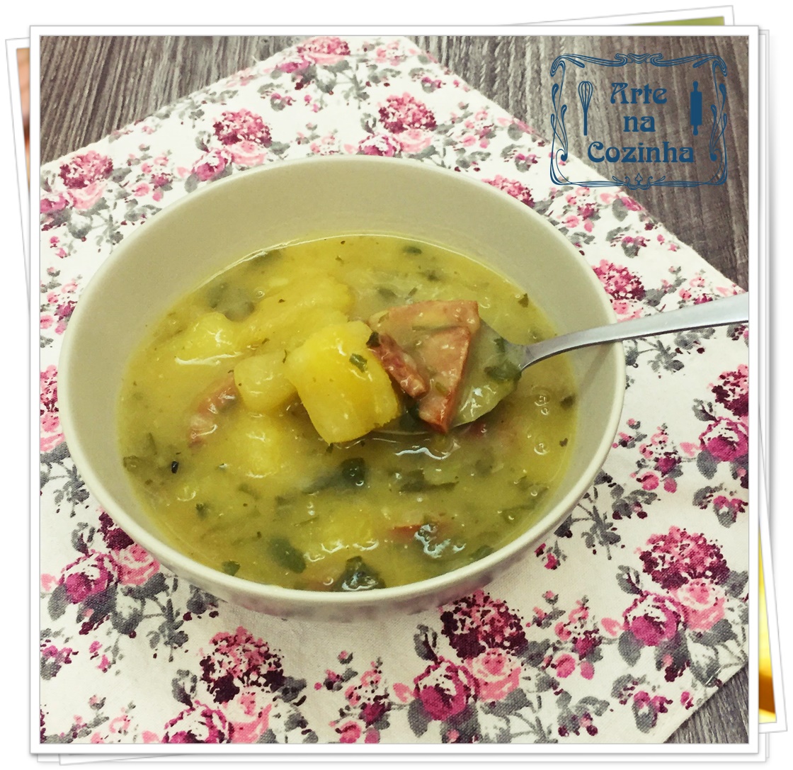 Arte na Cozinha: Sopa de mandioca