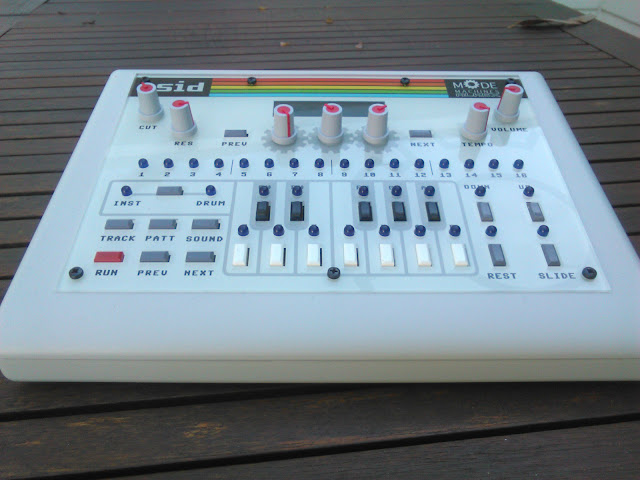 MATRIXSYNTH: mode machines sid, 8bit chiptunes style synthesizer