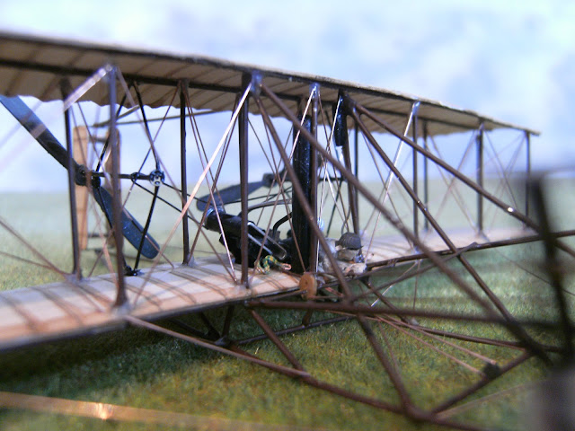 Happyscale-Modellbau: Wright Flyer - papermodel ( and wire ) 1:72
