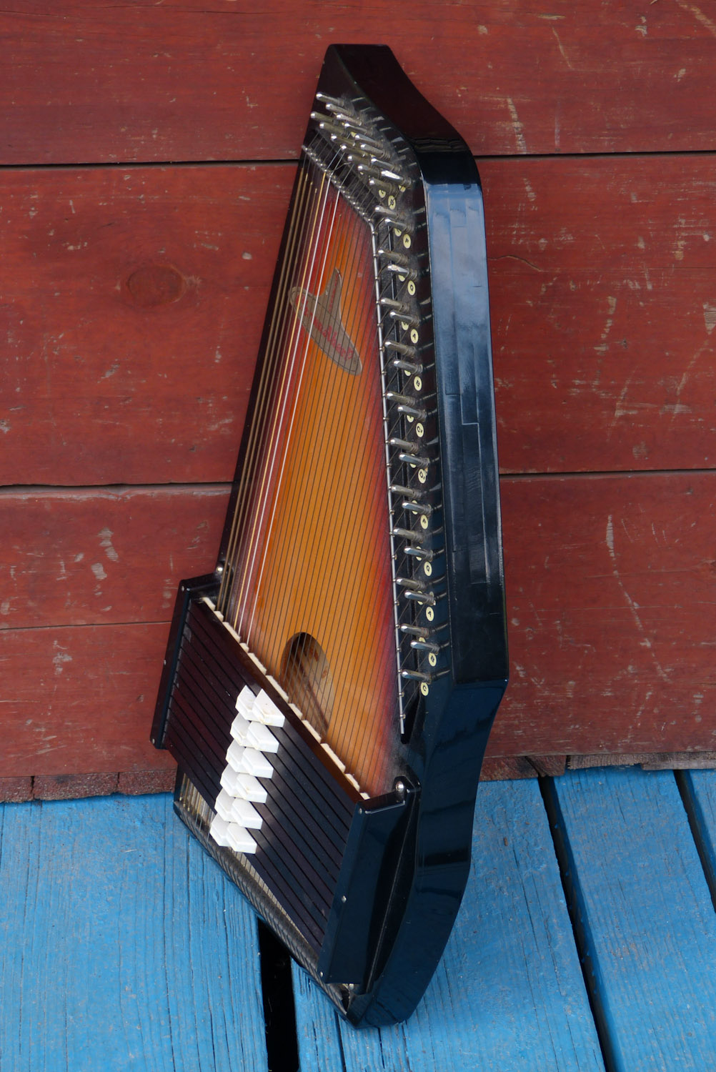 1960s Sekova "ChromAharP" 12-Key Autoharp