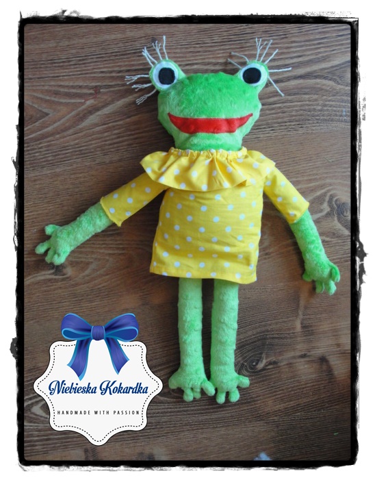 Niebieska Kokardka: Mała Mi, żaba Monika i ośmiornica minky :)