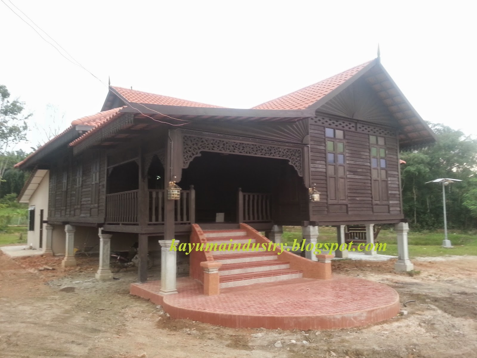 Kayuma Industry ( CA0128831-V ): RUMAH KAYU DAN CHALET
