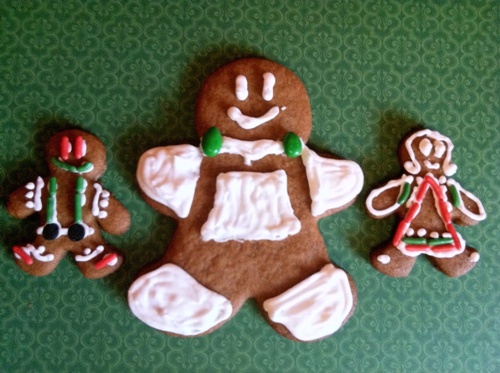 12 Treats of Christmas: Spicy Gingerbread Men | The Chocolate Cookie