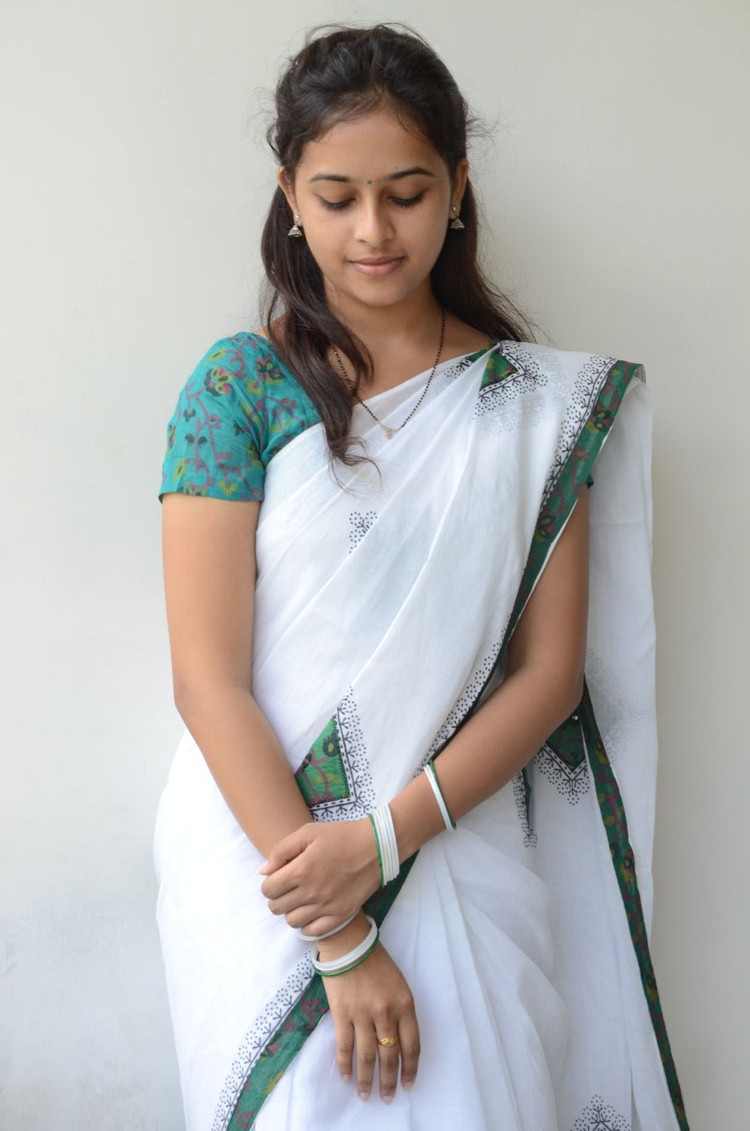 Sri Divya - Gorgeous in White Saree - Tollywood Image Spotlite