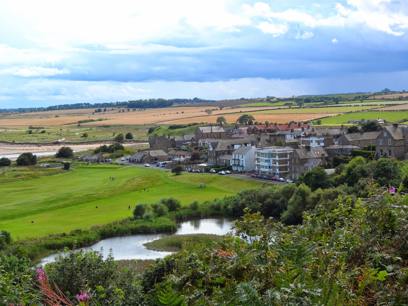 round the rails we go: Val de Ree (Ha Ha Ha Ha Ha)