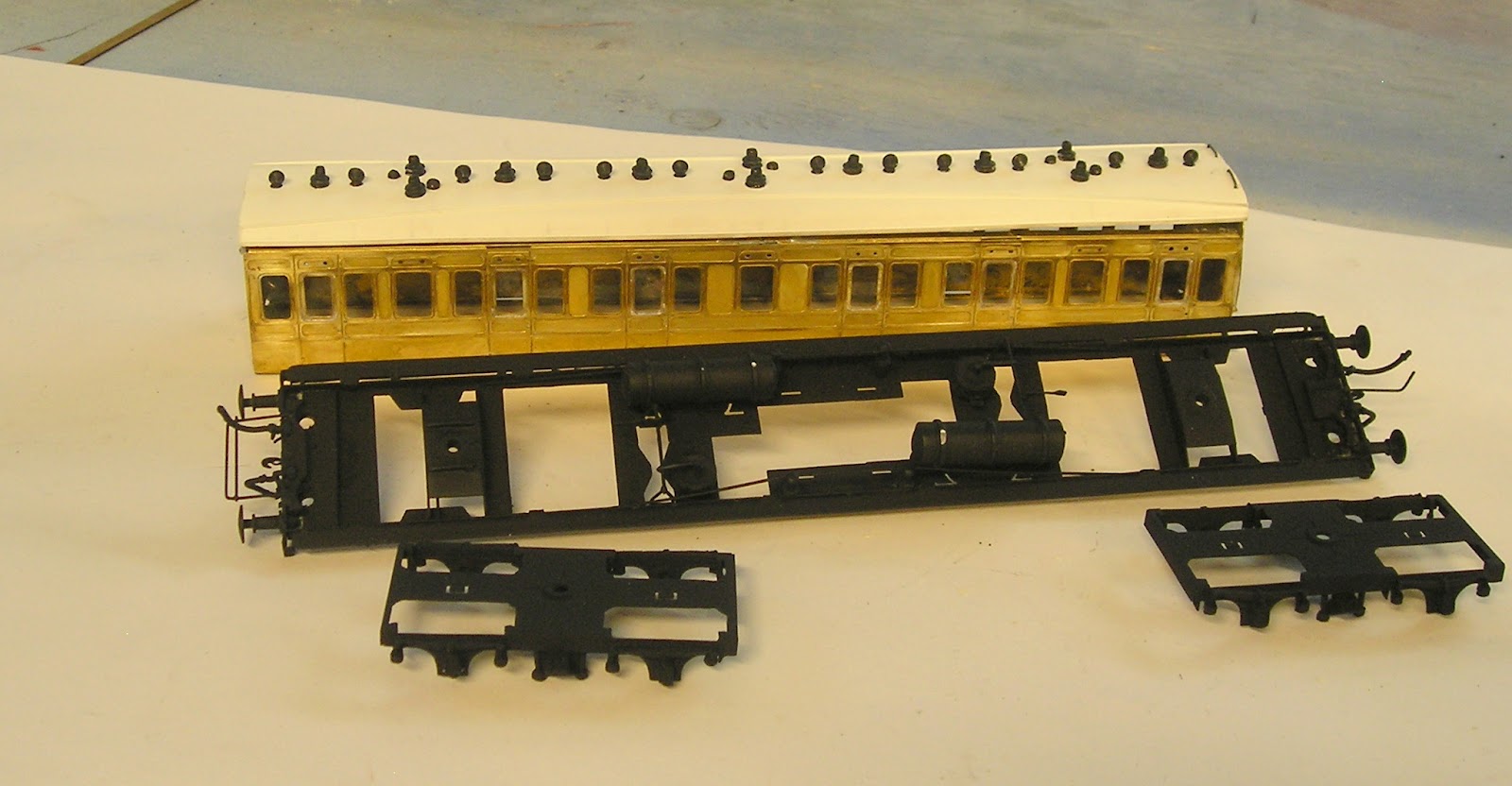 British Model Railway Club of Montreal: A Rake of LSWR Coaches