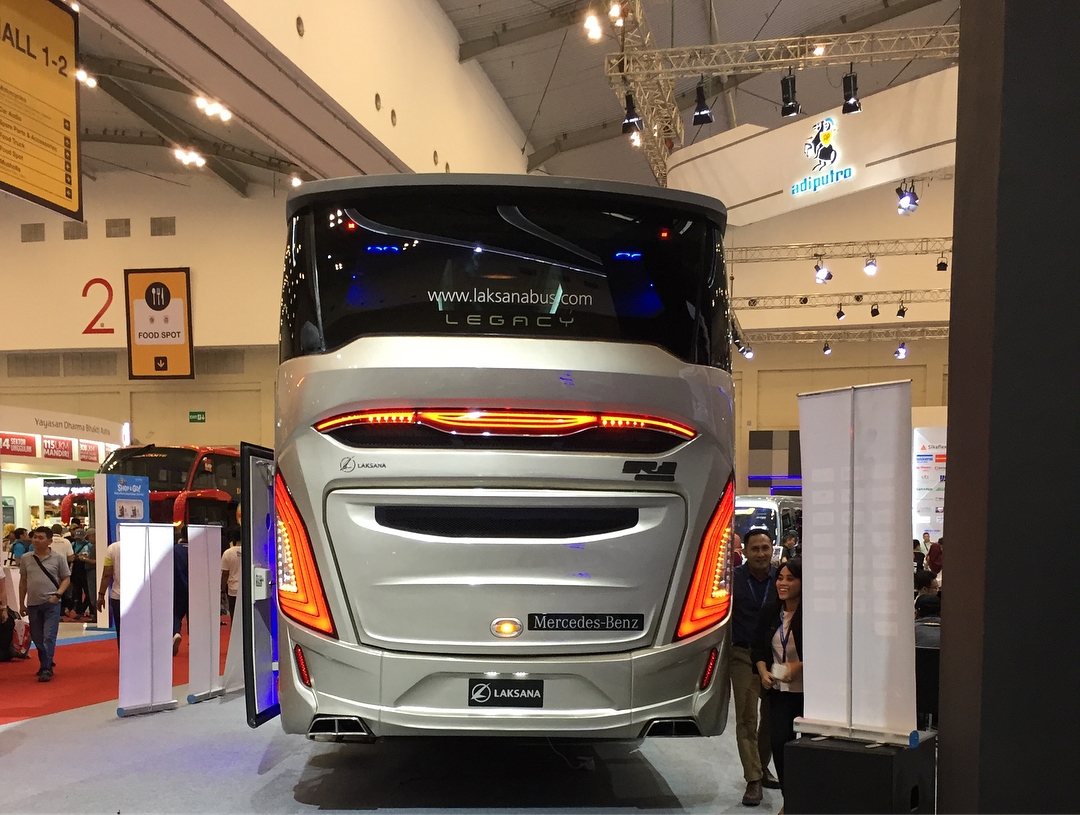 Tampilan Bus Terbaru Keluaran Karoseri Laksana di Acara GIIAS 2018