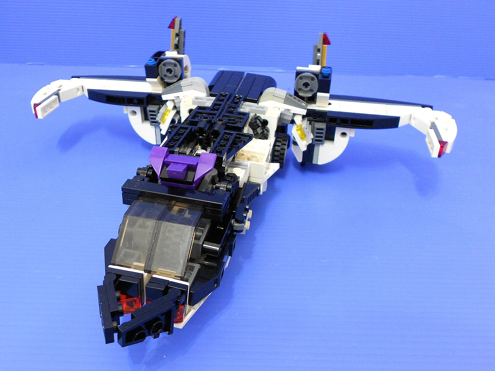 Alanyuppie's LEGO Transformers: LEGO "Fall of Cybertron" Octane (Triple ...