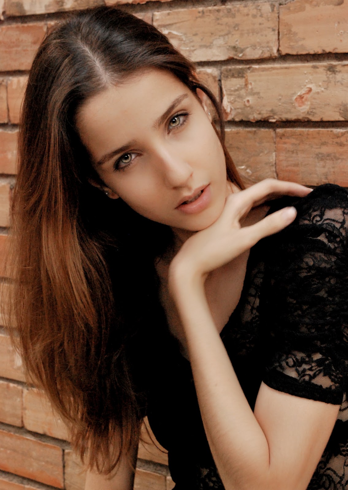 FORD MODELS MG: GABRIELLA FARIA POR MIGUEL CRISPIM