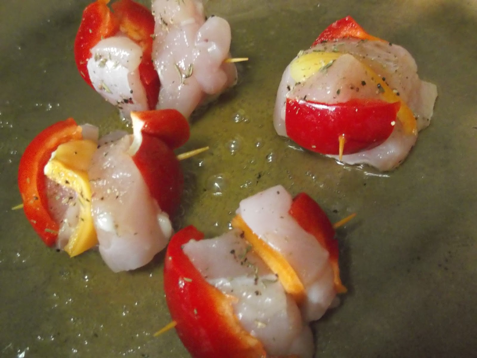 Hellena ...din bucataria mea...: Mini frigarui de pui cu cidru de mere