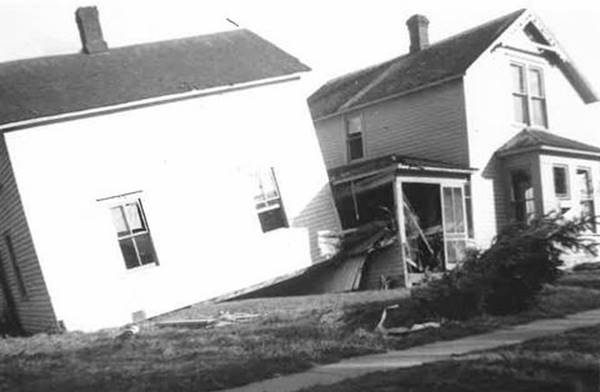 2Geckos Consulting, LLC: Spring Valley, Wisconsin 1942 Flood