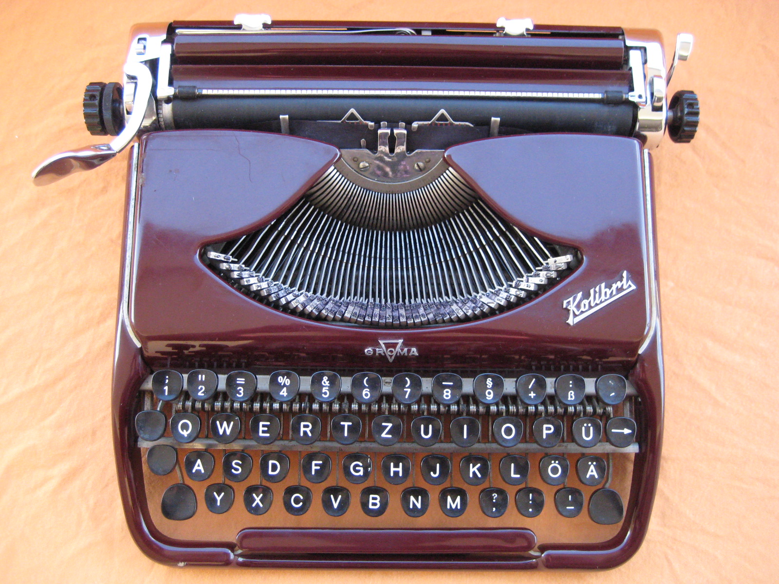 Retro Tech Geneva: Visual Typewriter Index