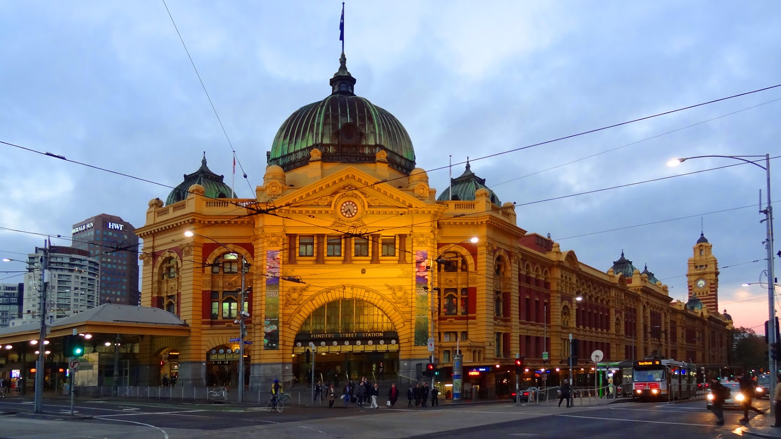 MAP: FLINDERS ST STATION, WINTER