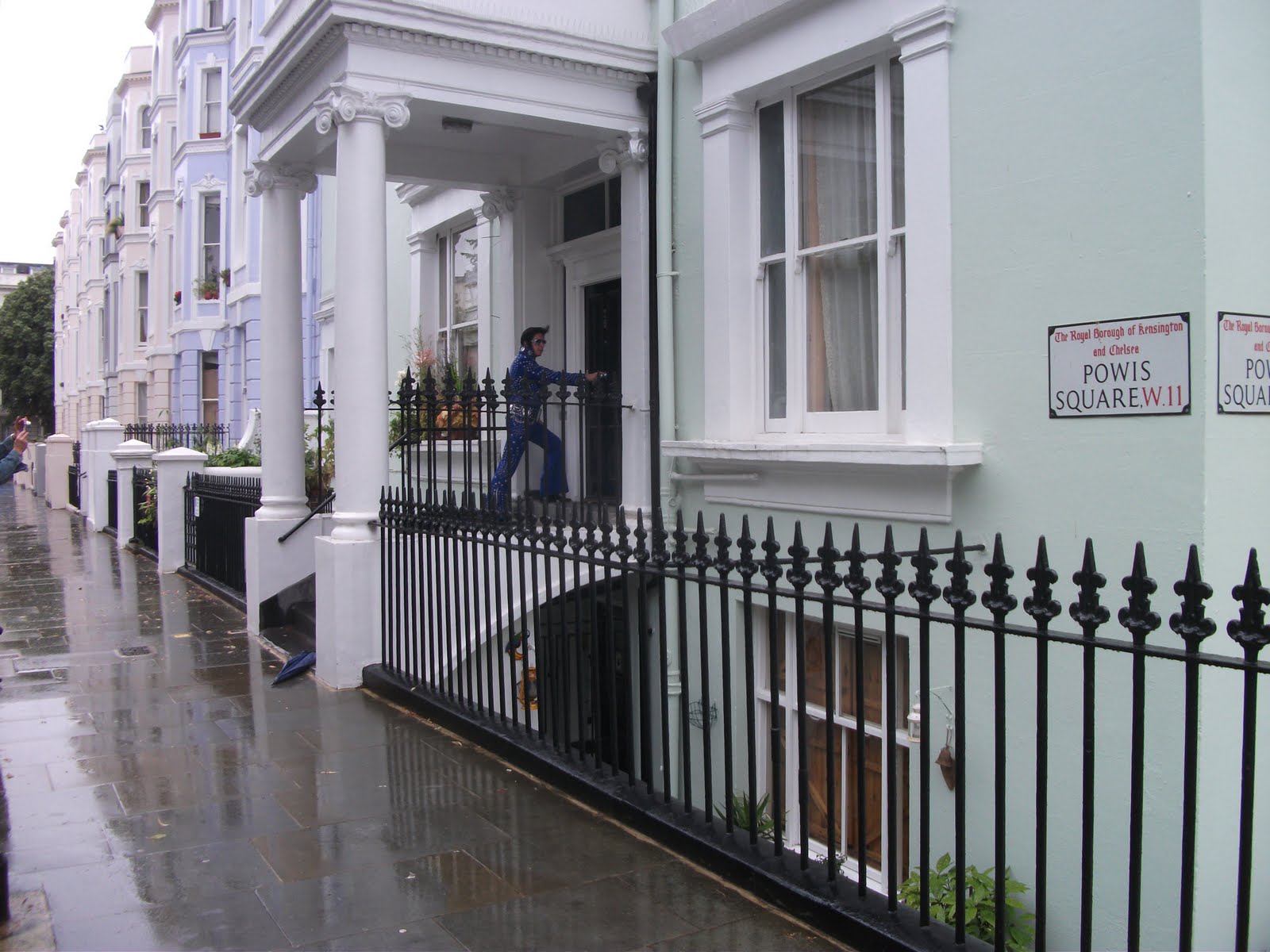 Pre-Pentimento: Elvis spotted in Powis Square, Notting Hill.