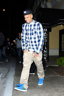 katrina anderson as media: Research and Planning - clothes RnB artists wear