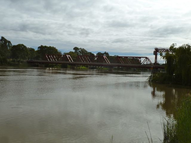 Peter and Vicki's Travel Blog: Thanks for the great time South ...