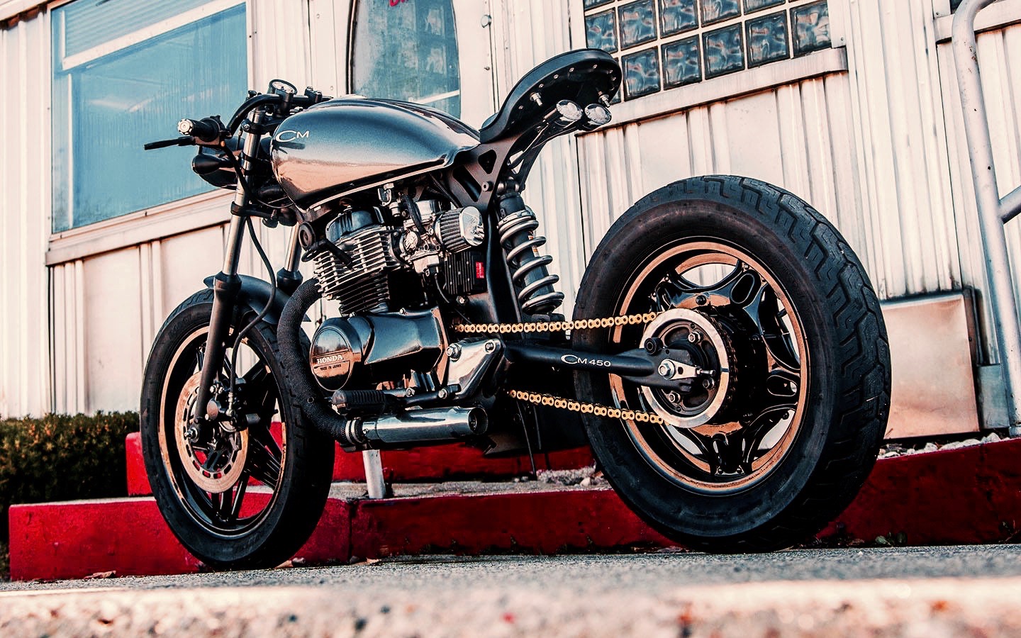 CM400 Bobber - Inazuma café racer