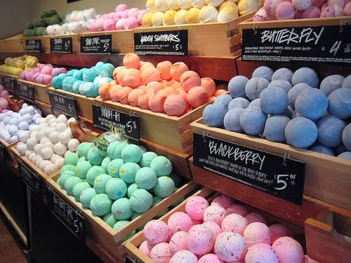 NYP - MSC : Field Trip to Lush Fresh Handmade Cosmetic