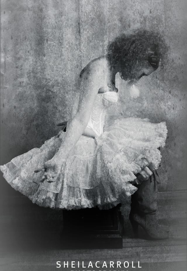 Melissa Joi: Burning Doll - featuring Model Melissa Joi