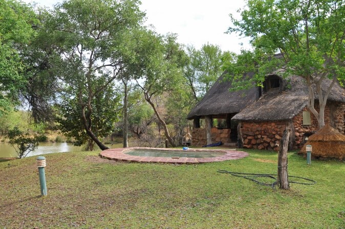 SA Grensposte - SA Ports of Entry: Kokomori Birders Lodge - rustic ...