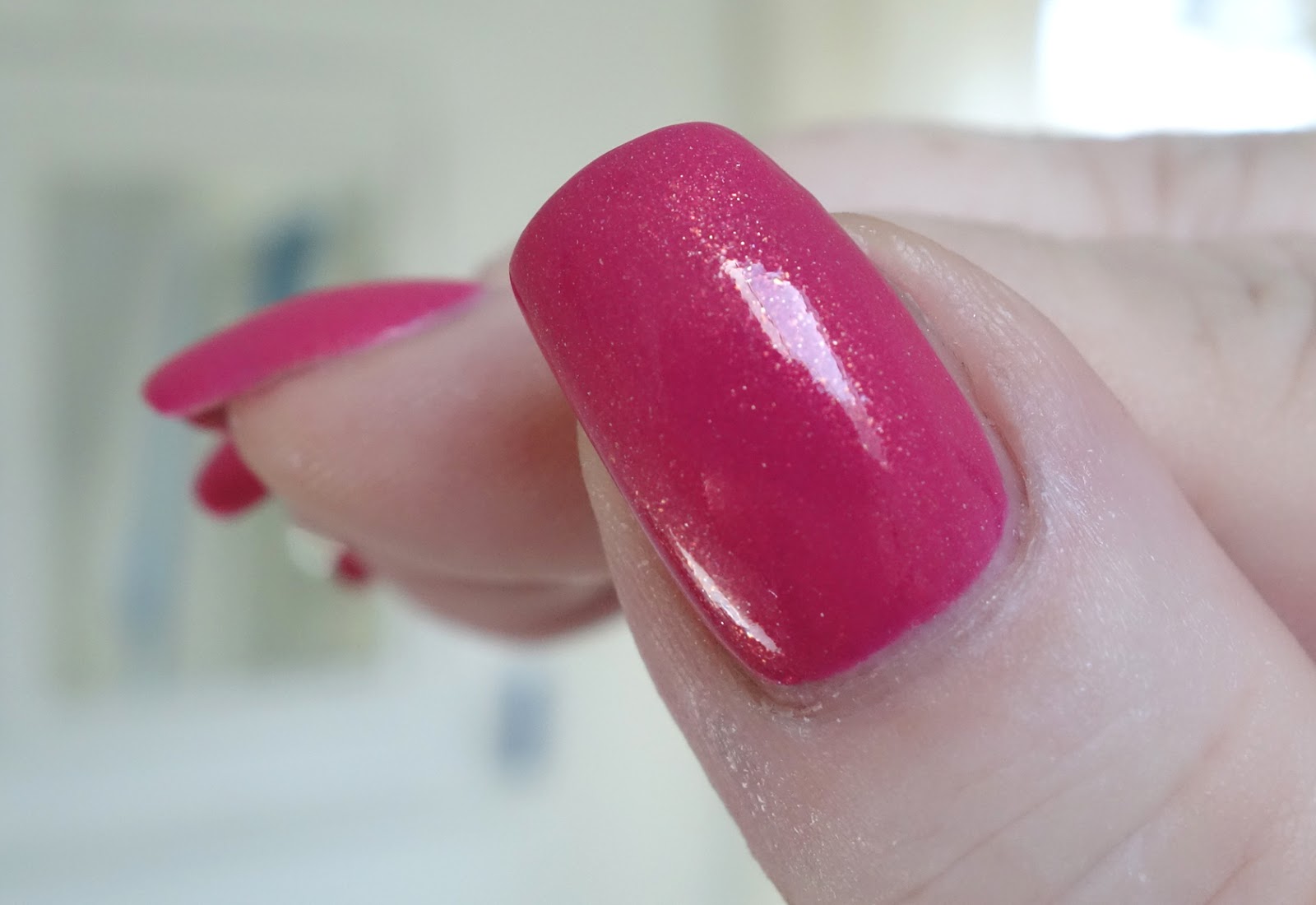 Lacquer Slacker Liz: Emily de Molly Modern Luster