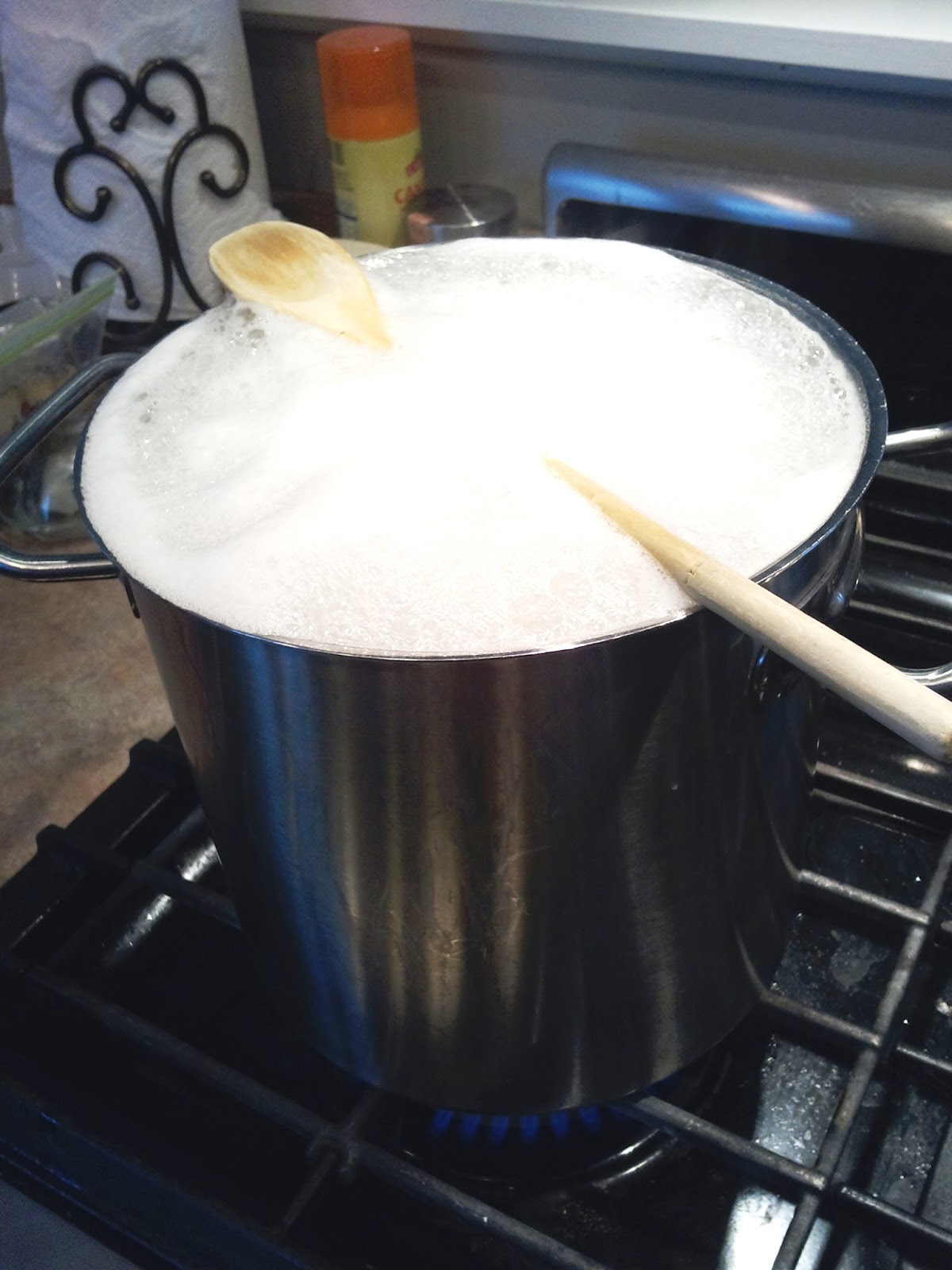 Chef Cathy The Nutritionist: Kitchen Tips - The Pot That Never Boils Over