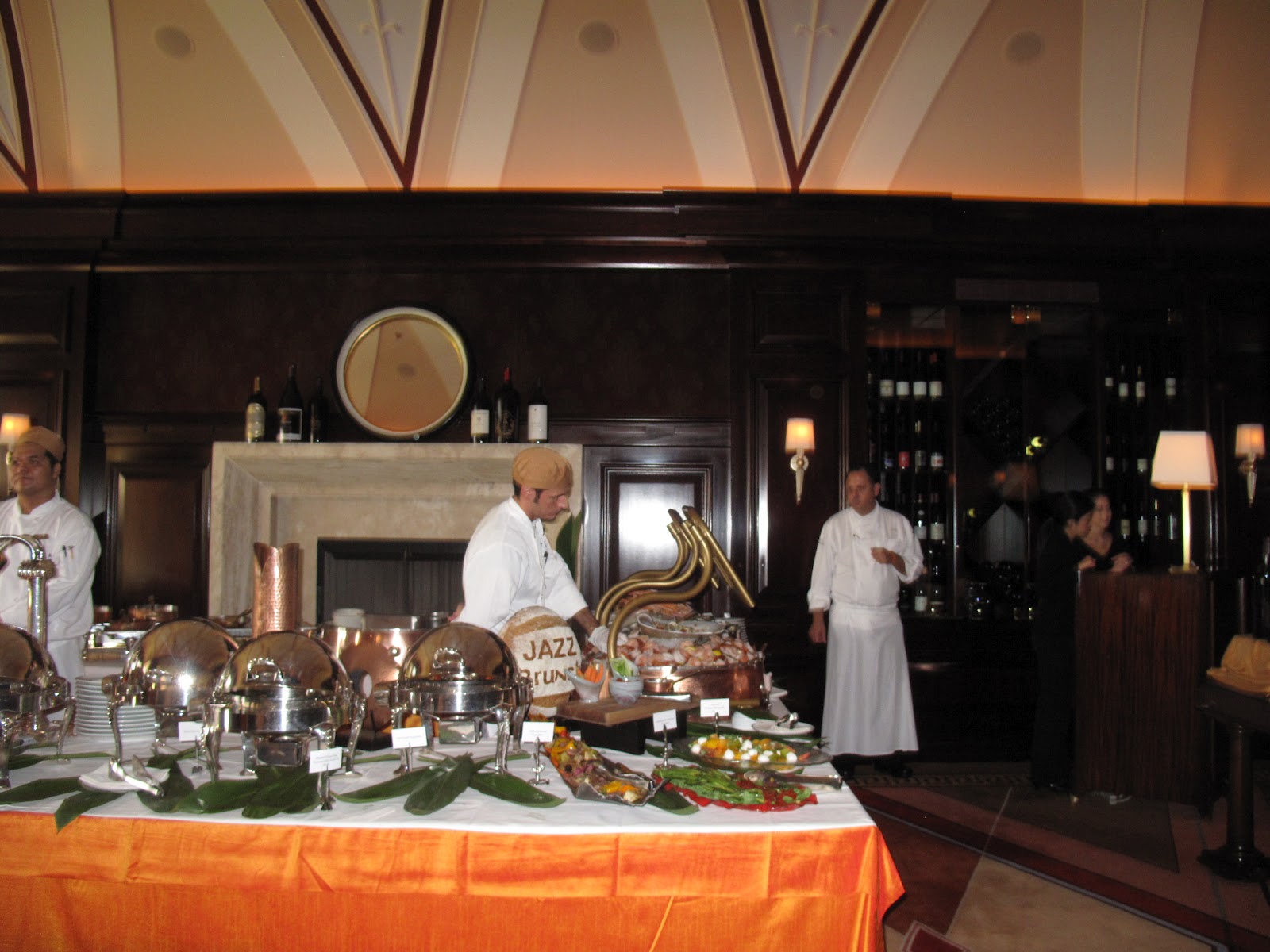 LAS VEGAS DAZE: Country Club Jazz Buffet at Wynn