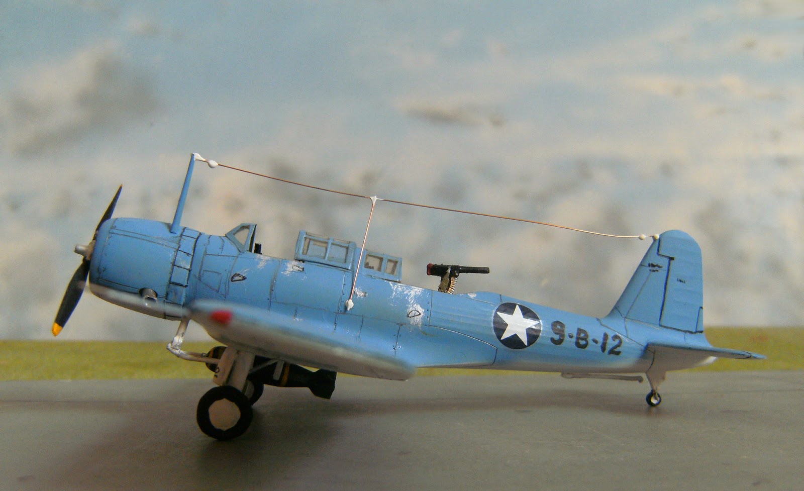 Happyscale-Modellbau: Vought SB2U Vindicator - Pegasus resin-kit 1/72