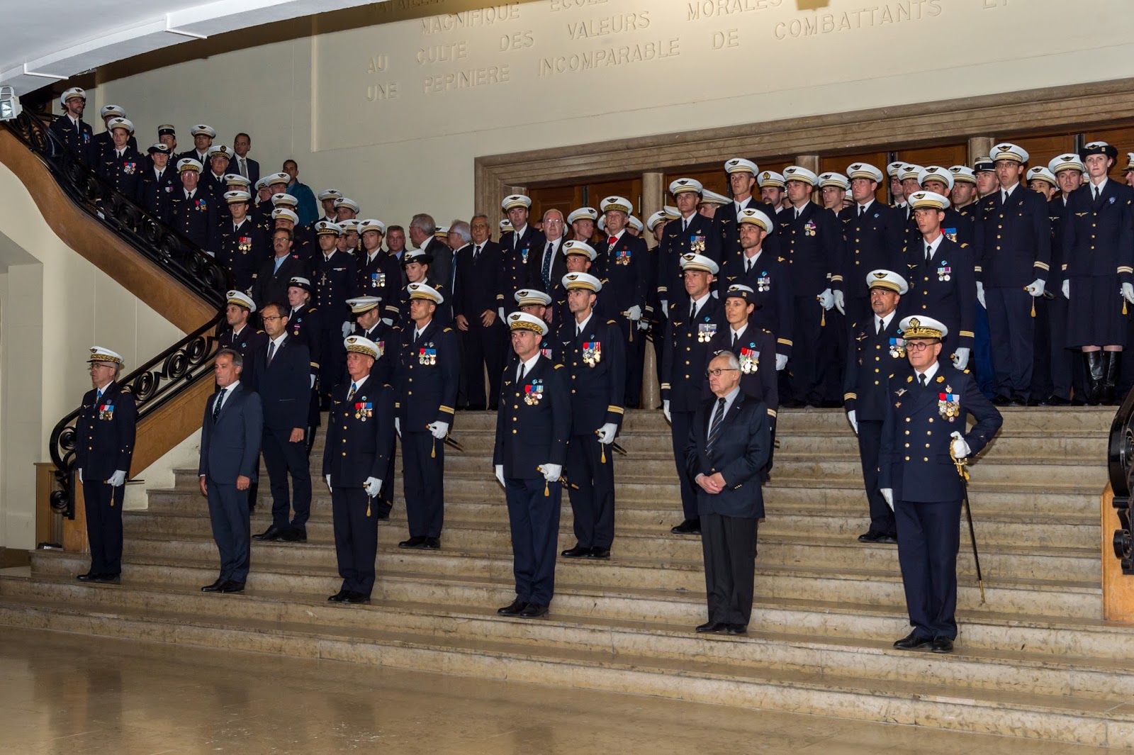 AMICAA: Salon : remise des poignards