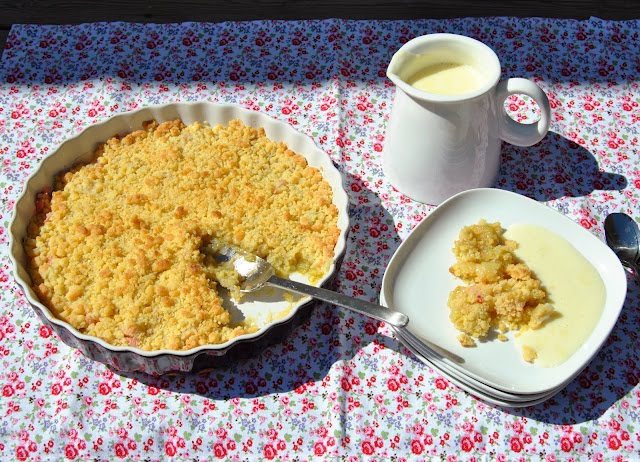 Underbart goda paj recept: Smulpaj med rabarber