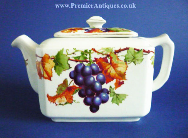 Premier Antiques: Maling - Ringtons Teapots