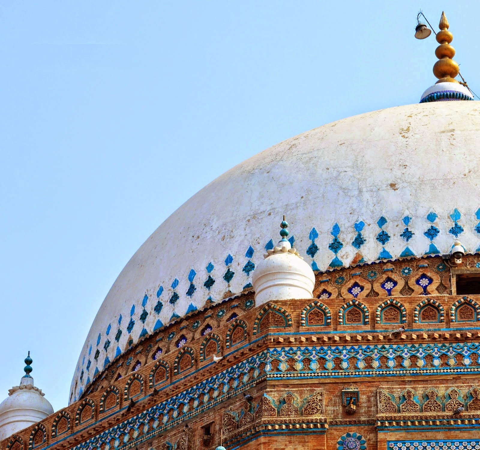 Pakistan : Shrine of Shah Rukne Alam Multan