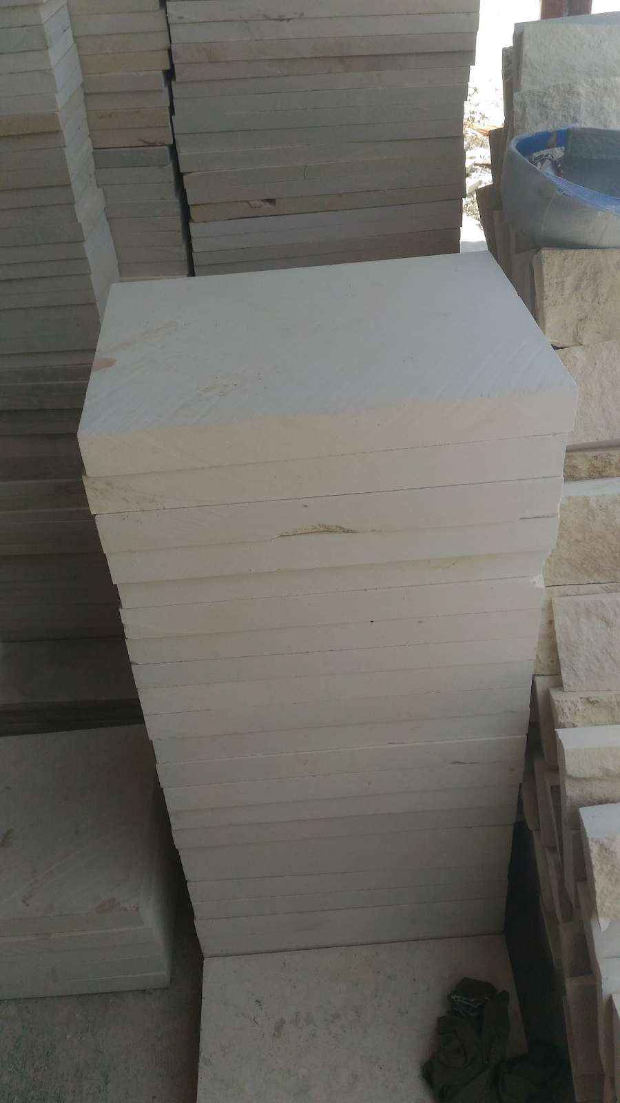 Pabrik Batu Alam Paras Jogja Palimanan Putih Super - Pengrajin Batu Alam