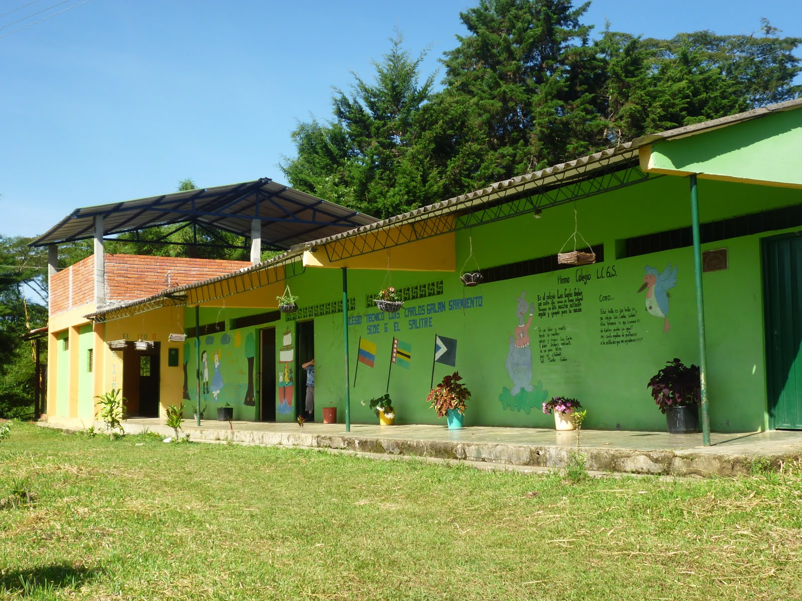 COLEGIO LUIS CARLOS GALAN SARMIENTO- CONFINES, SDER: SEDES