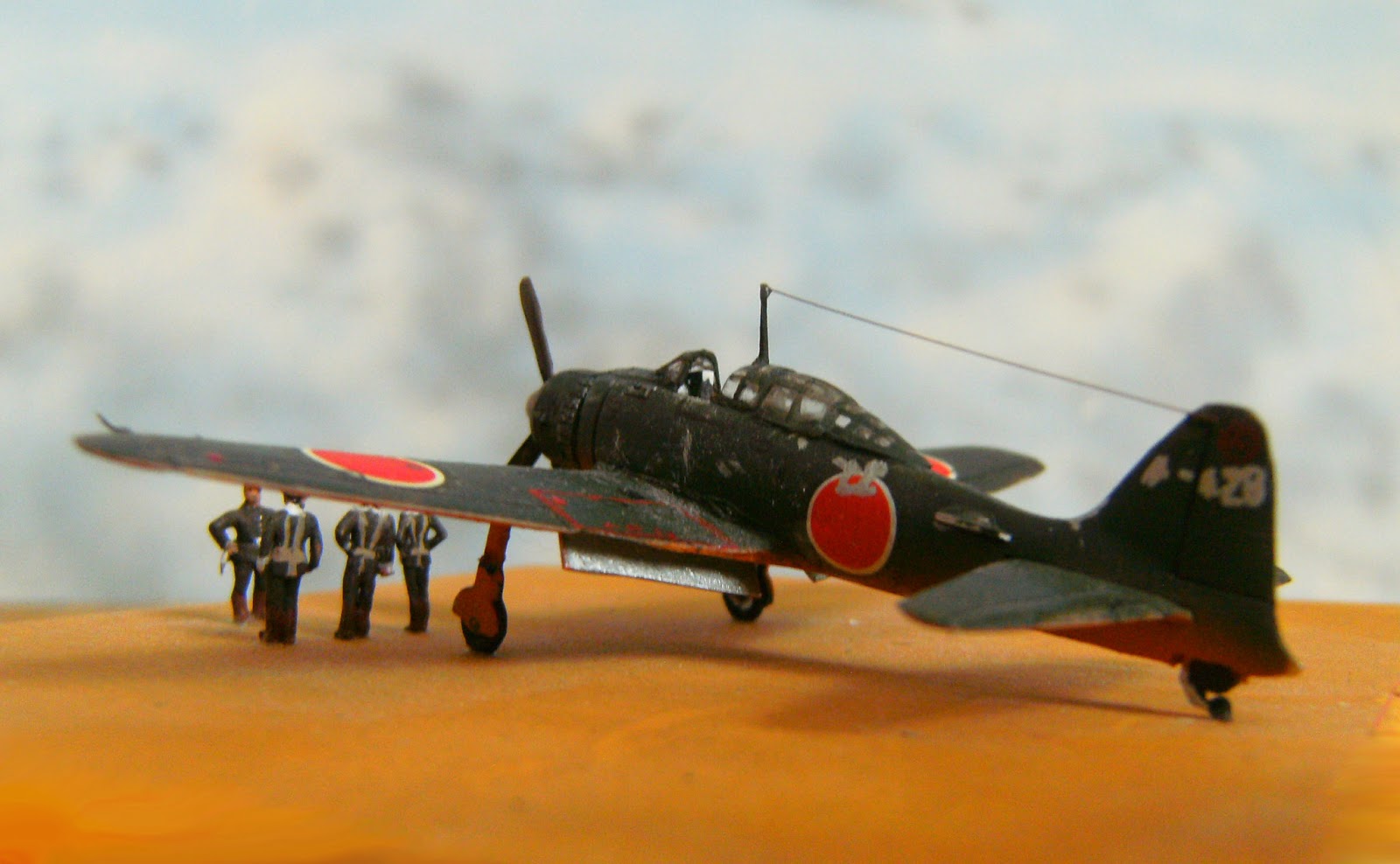 Happyscale-Modellbau: Mitsubishi A6M2-K Zero - ACADEMY (scratch ...