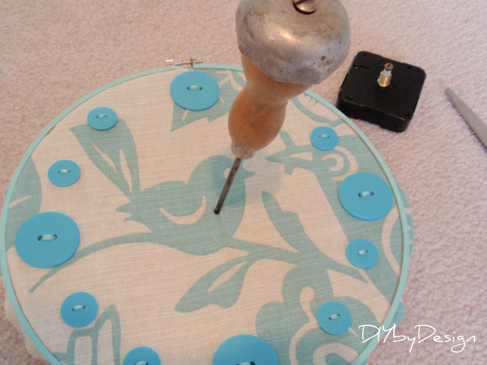 DIY by Design: Embroidery Hoop Clock