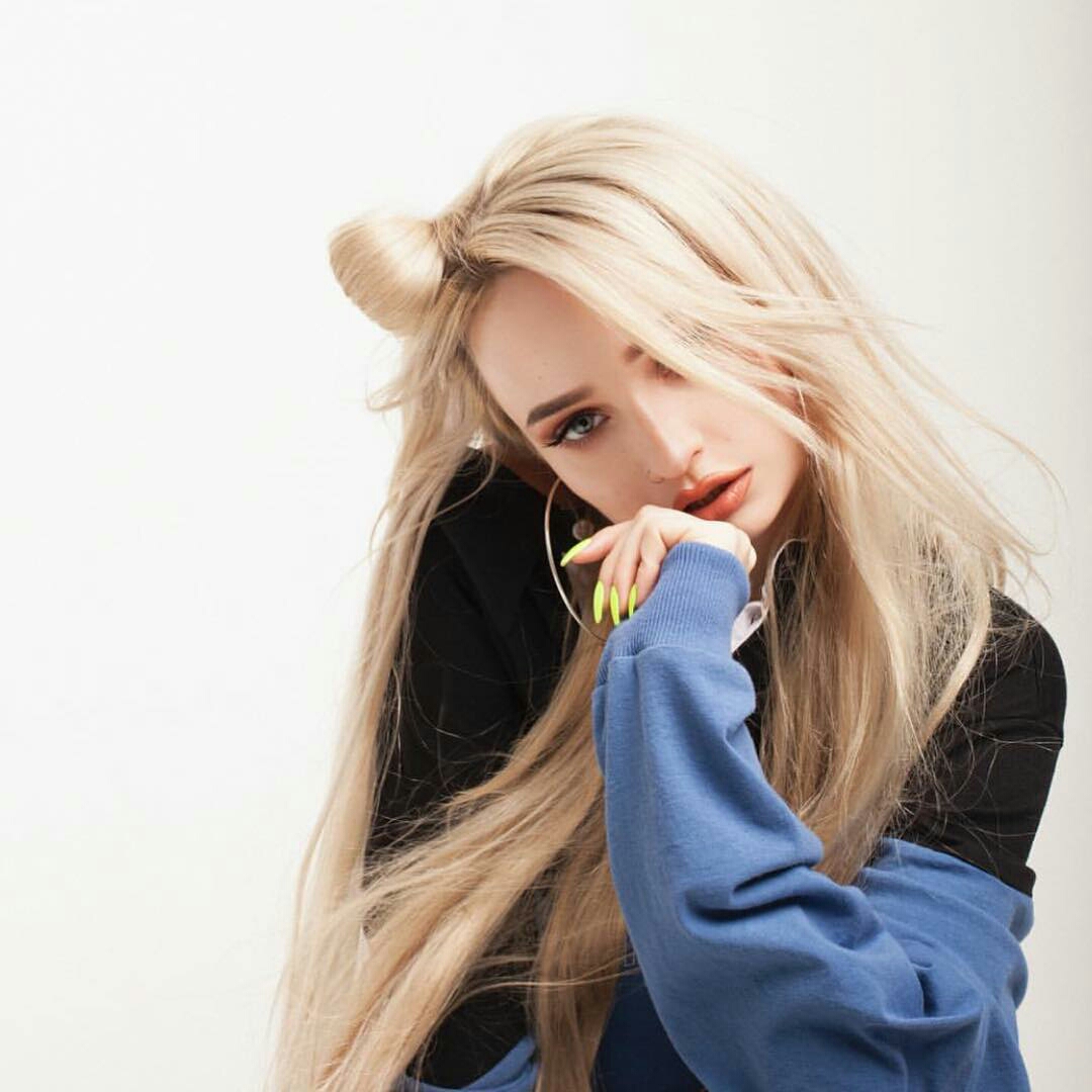 Kim Petras – Most Beautiful German Transgender Pop Singer - TG Beauty