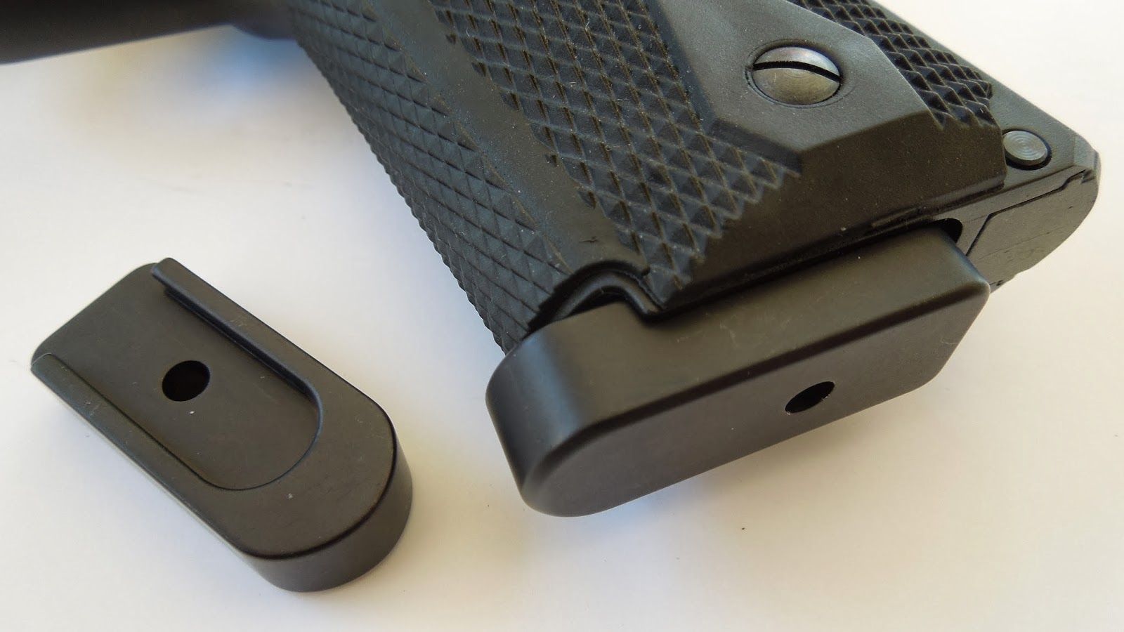 NicTaylor's R&R (Review & Recommendations): Colt / Walther / Umarex ...