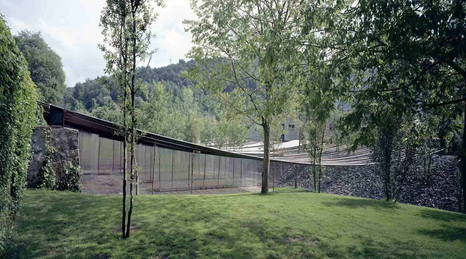 .bak: Carpa en el Restaurante Les Cols, RCR Arquitectes