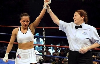 @ANBOLIVIA: JENNIFER SALINAS INVITA A MORALES A PELEA POR TÍTULO ...